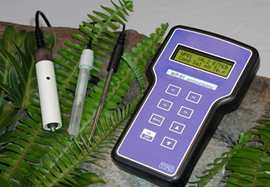 WP81 Waterproof Conductivity Temperature Meter – Science Essentials
